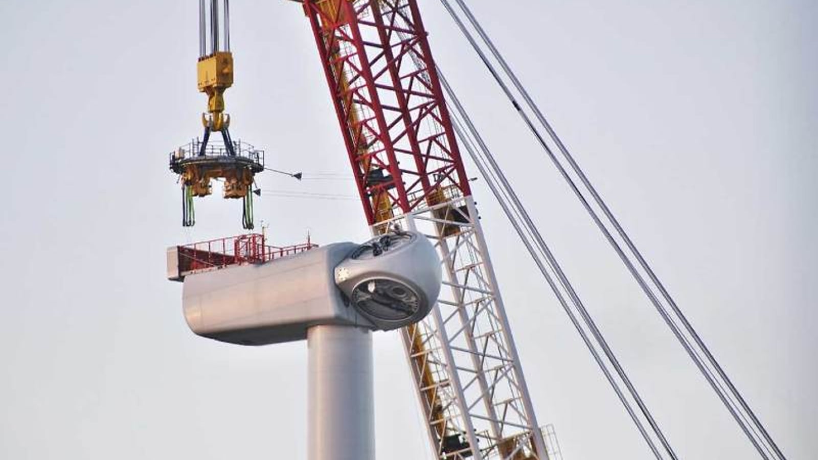 RWE launches offshore wind innovation competition | Enlit World