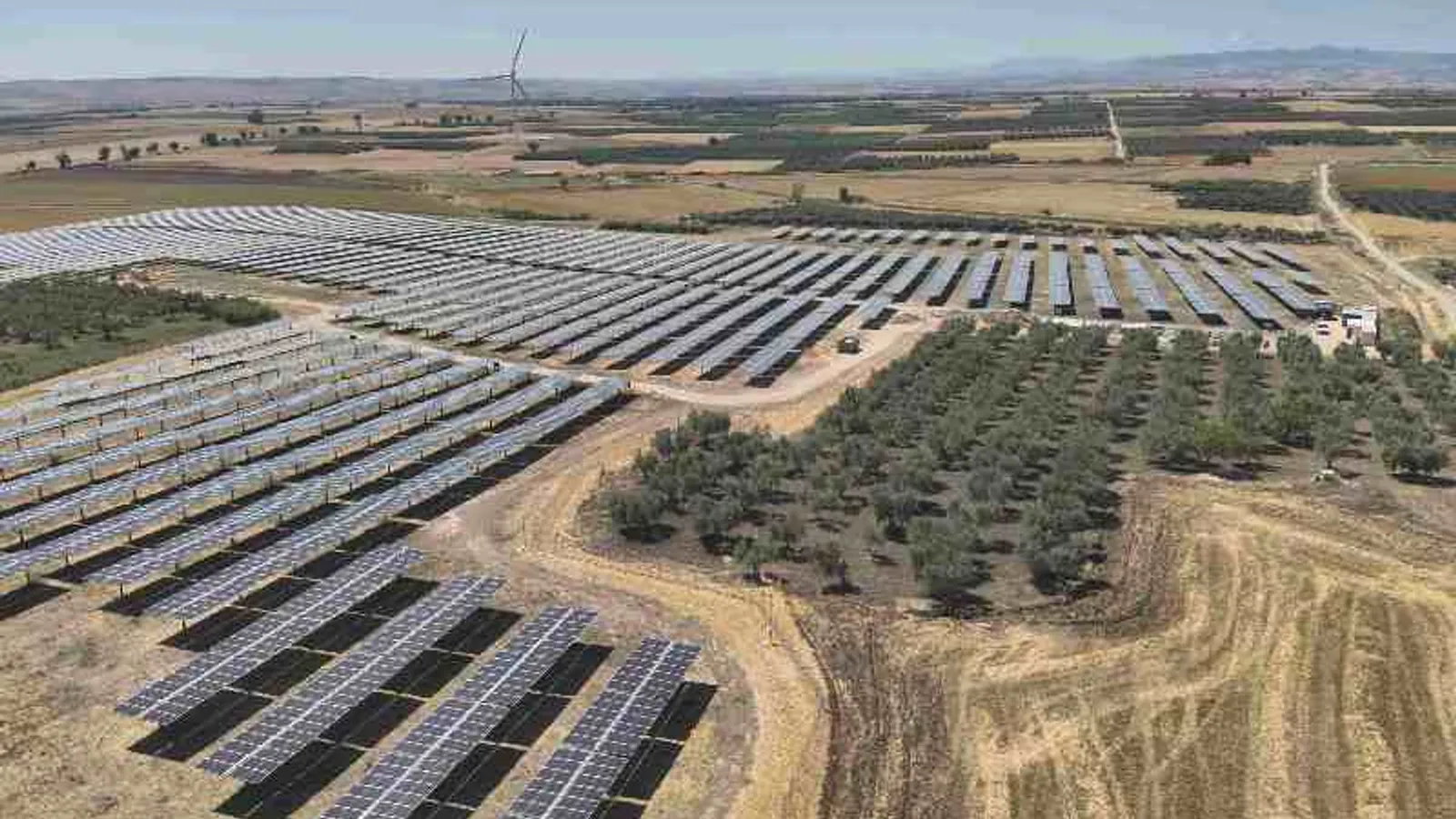 EDP connects milestone utility-scale solar project to Italy's grid ...