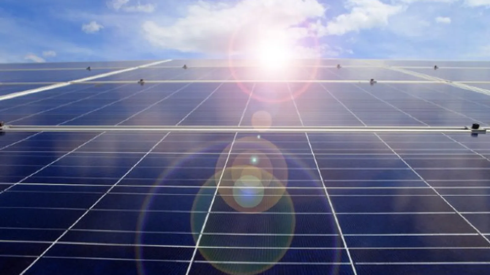 India on track for its best year in solar shows report | Enlit World