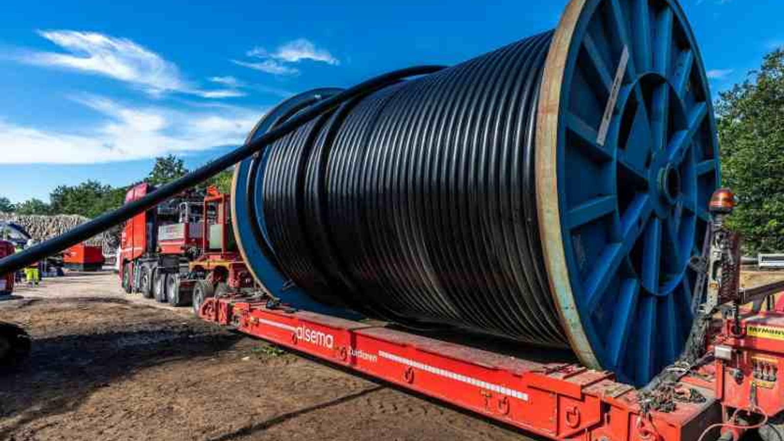 TenneT awards €1.5bn for Germany, Netherlands grid connections | Enlit ...