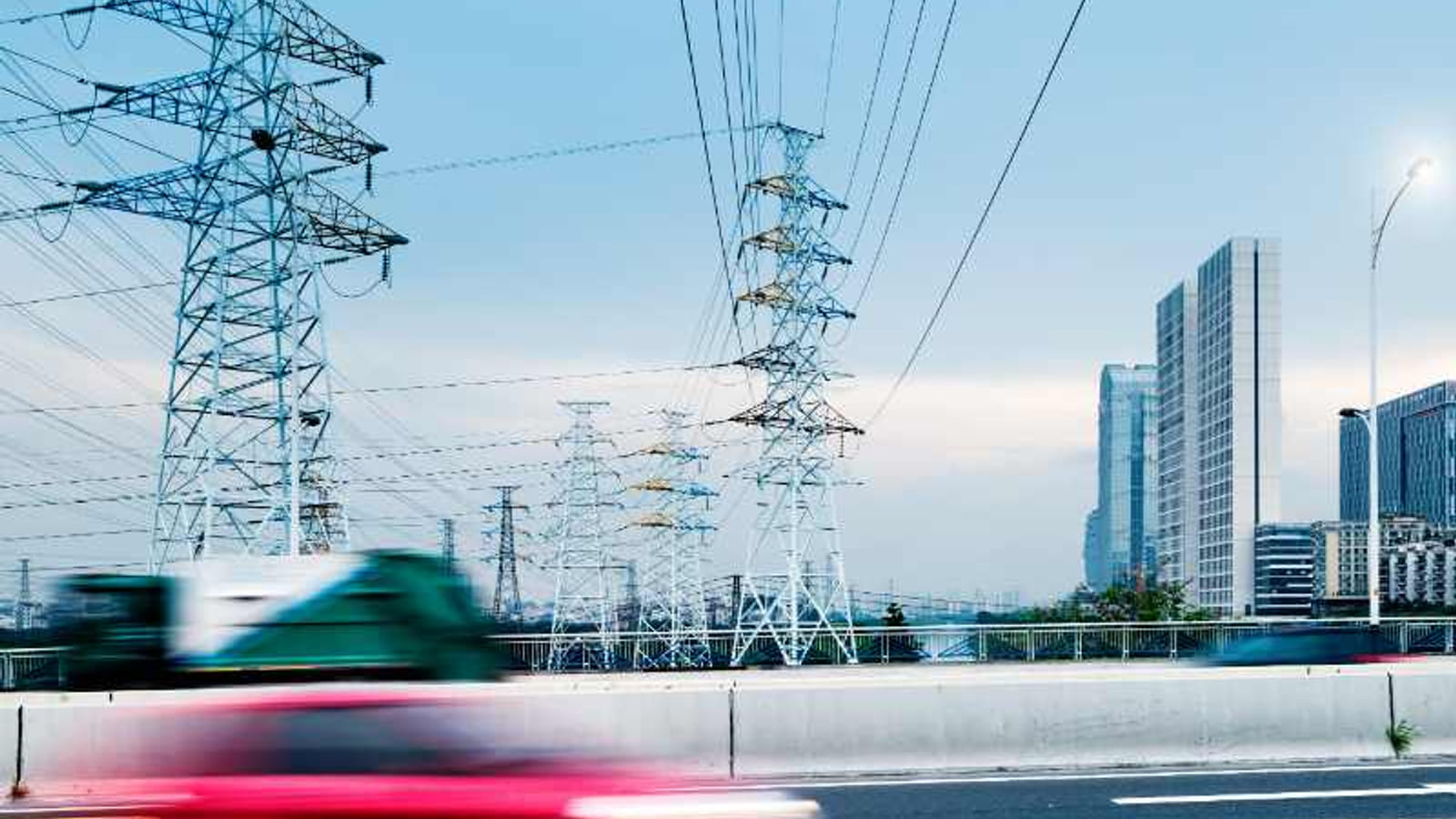 Shifting into V2G: How 2024 turned the EV into a power plant | Enlit World