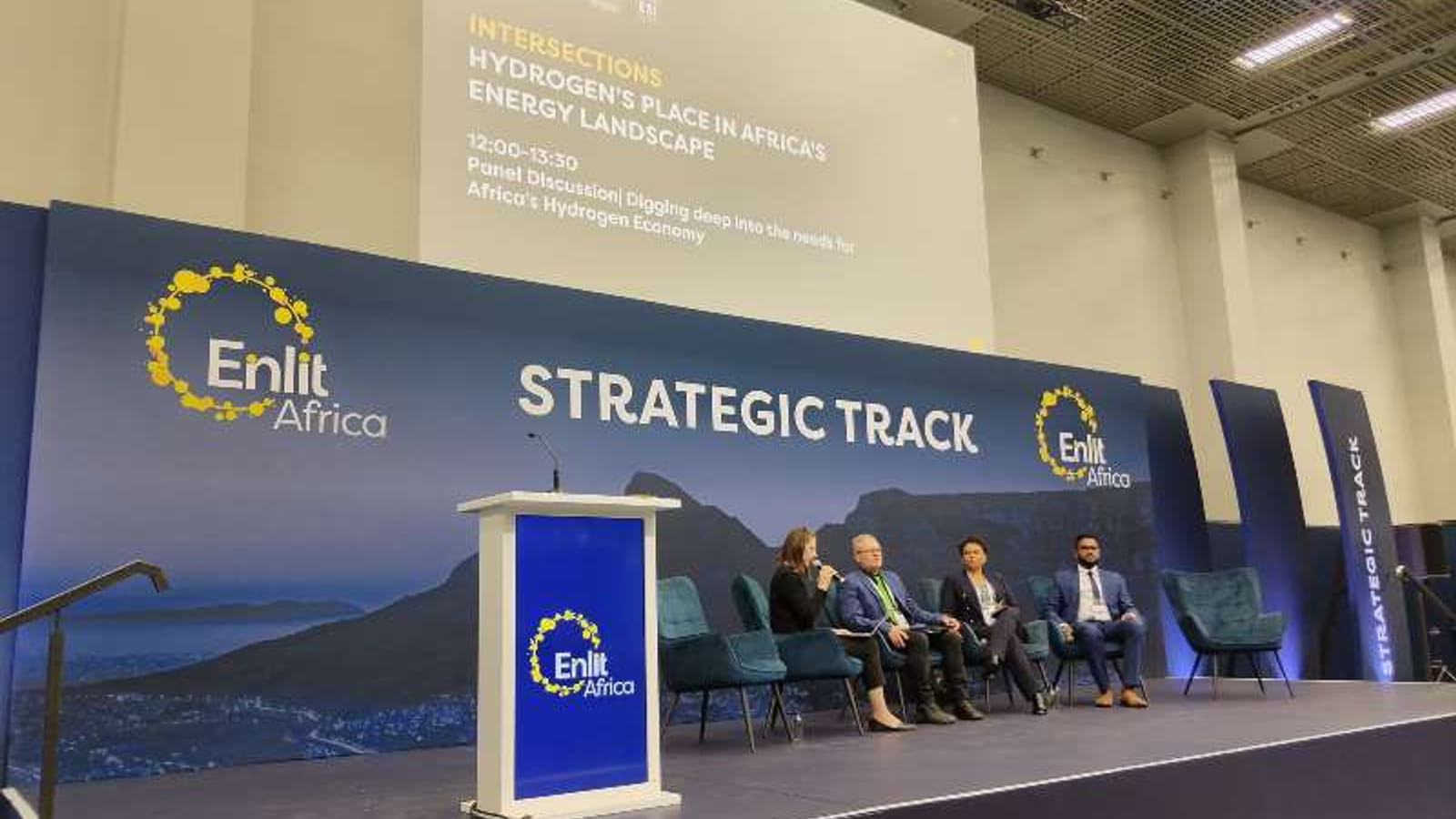 Green hydrogen projects blazing a trail in South Africa | Enlit World