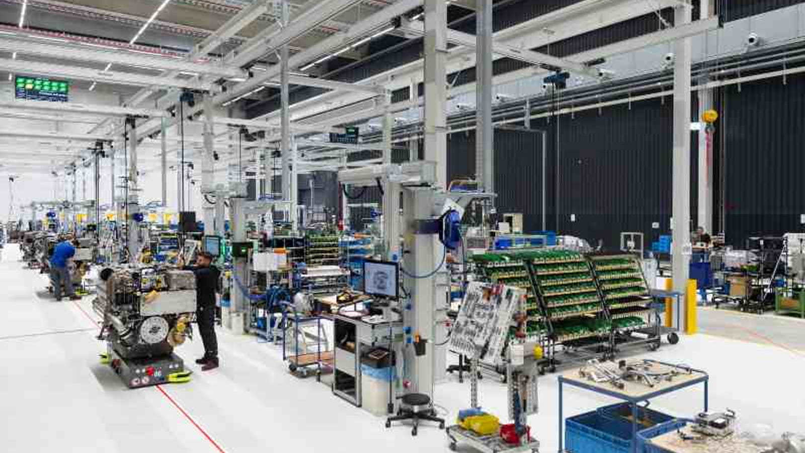 Rolls-Royce opens mtu combustion engine assembly plant in Germany ...