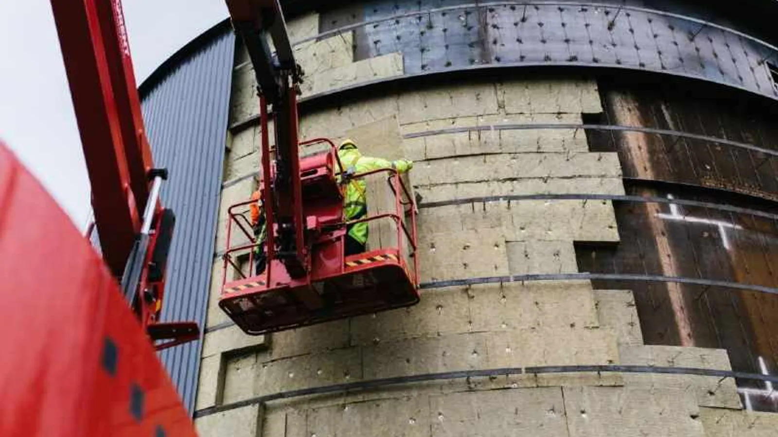 Industrial-scale sand battery to green Finnish district heating | Enlit ...
